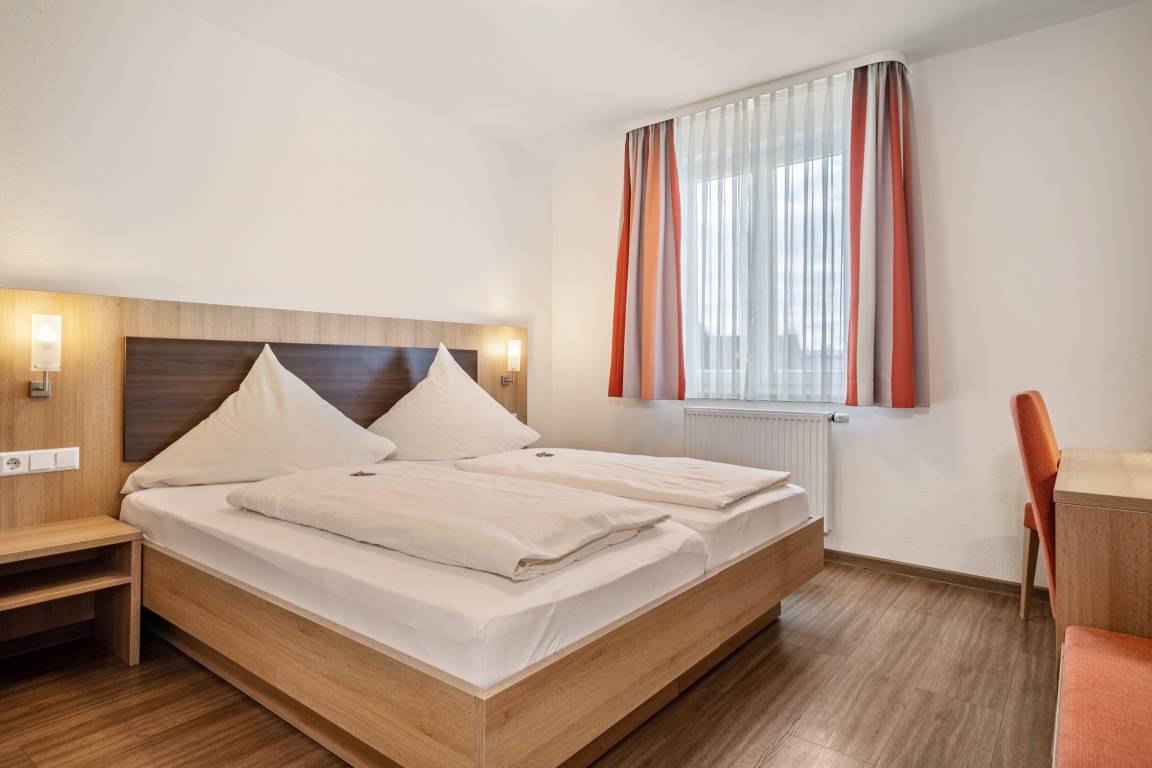30 M² Yksityishuone ∙ 1 Makuuhuone ∙ 2 Vierasta - Ostrach