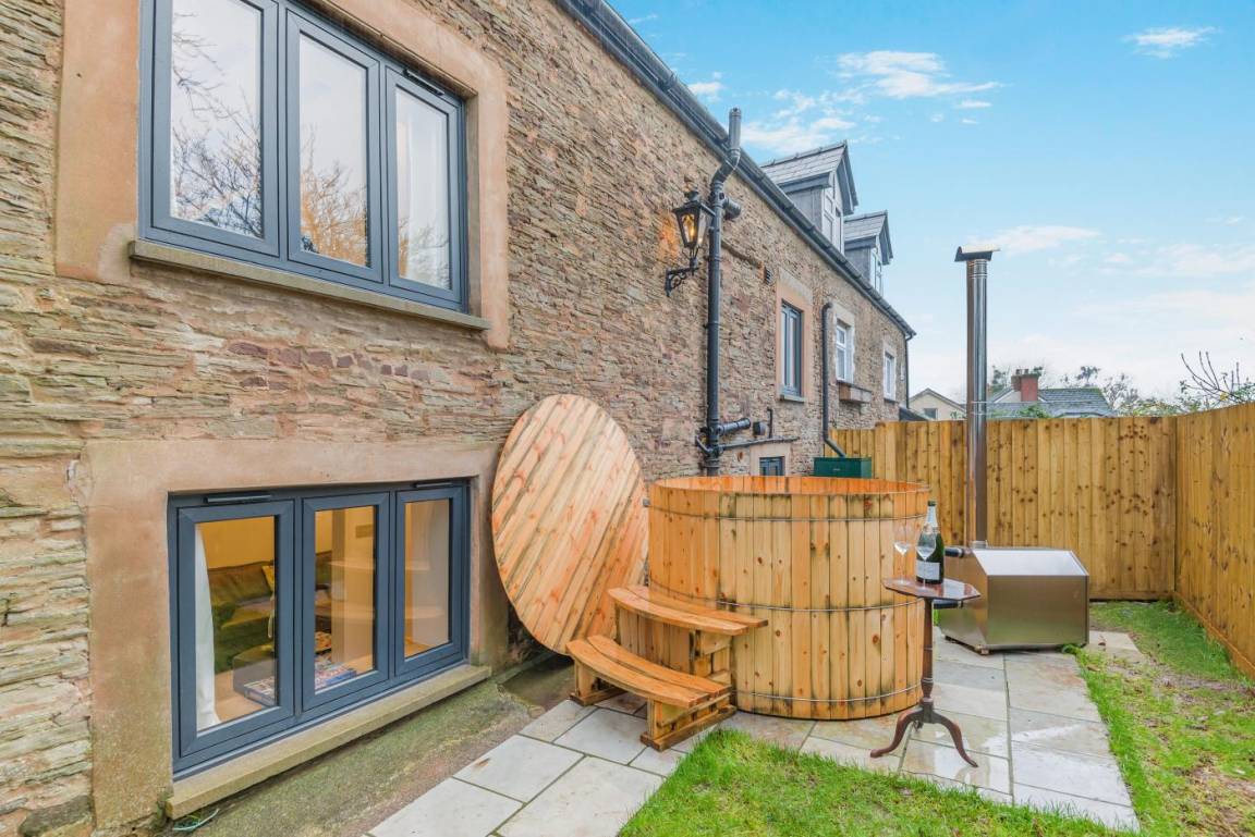 Cottage ∙ 4 Bedrooms ∙ 8 Guests - Herefordshire