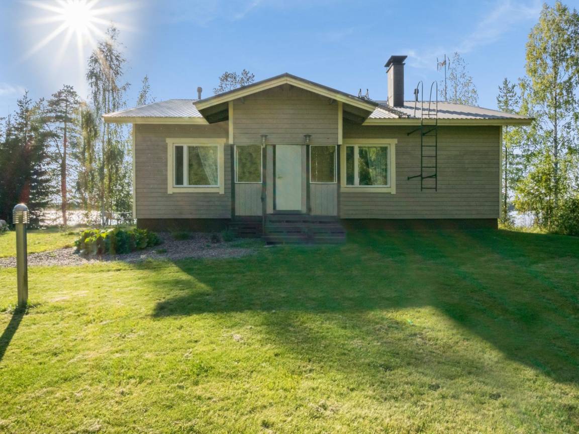 92 M² Talo ∙ 2 Makuuhuonetta ∙ 6 Vierasta - Tuusniemi