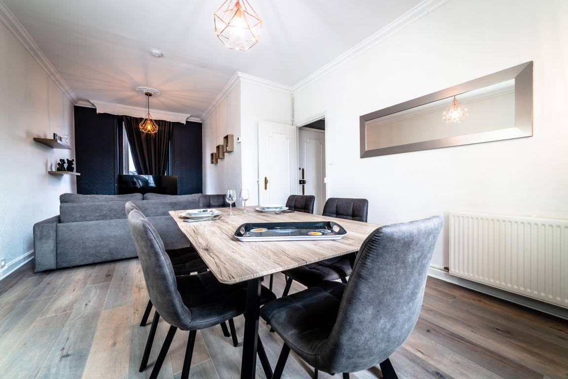 100 M² Appartement ∙ 3 Chambres ∙ 6 Personnes - Brive-la-Gaillarde