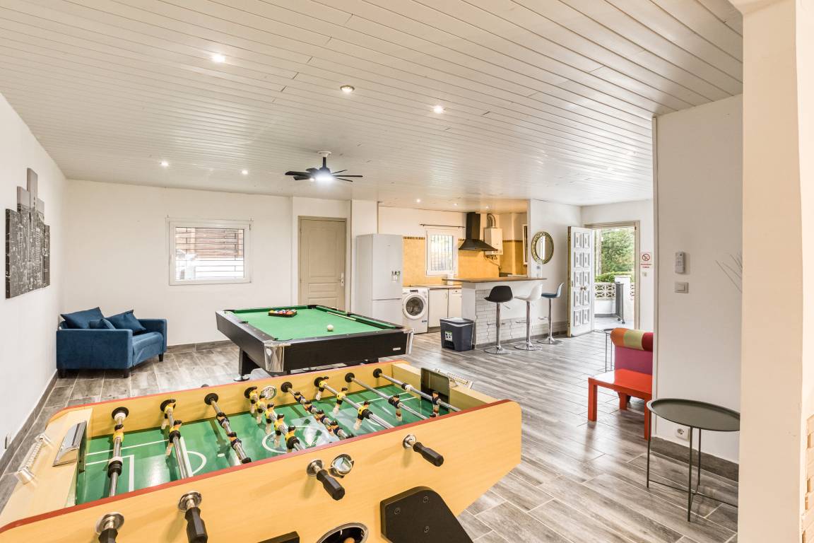 210 M² Huis ∙ 7 Slaapkamers ∙ 15 Gasten - Caldes de Malavella