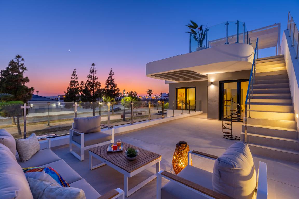180 M² Villa ∙ 3 Chambres ∙ 8 Personnes - Los Alcázares