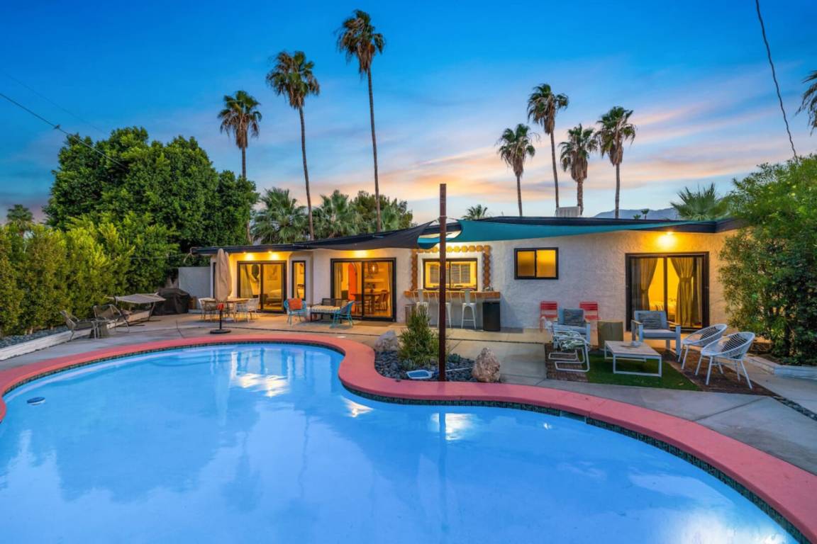 223 M² House ∙ 4 Bedrooms ∙ 8 Guests - Palm Springs, CA