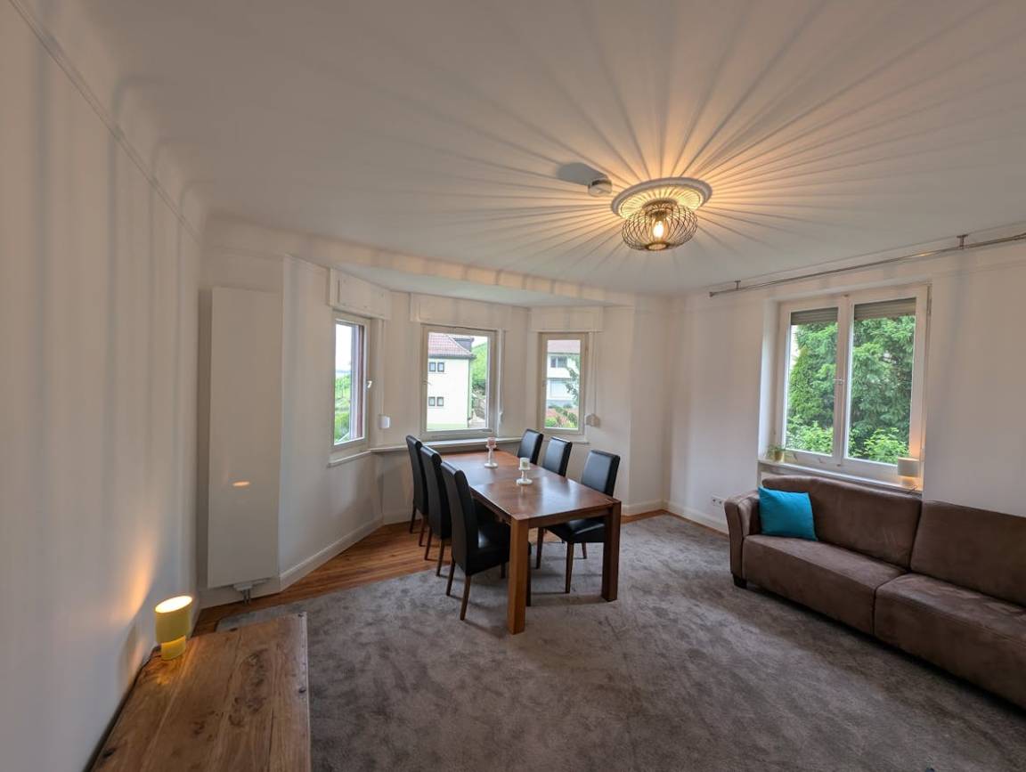 95 M² Apartment ∙ 3 Bedrooms ∙ 4 Guests - Esslingen