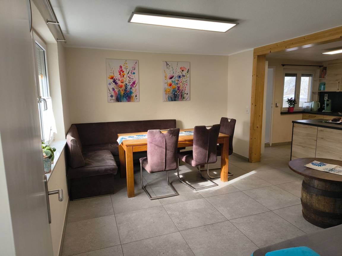 48 M² Ferienwohnung ∙ 1 Schlafzimmer ∙ 5 Gäste - Bad Saulgau