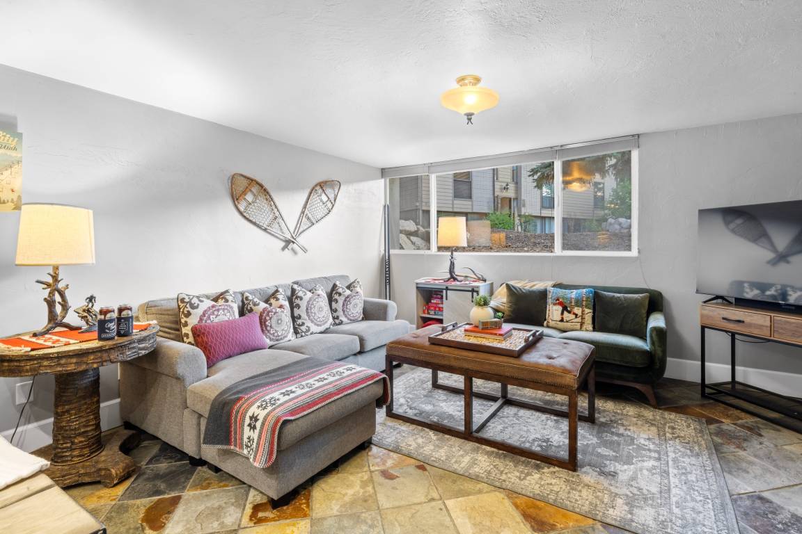 83 M² House ∙ 2 Bedrooms ∙ 5 Guests - Park City, UT