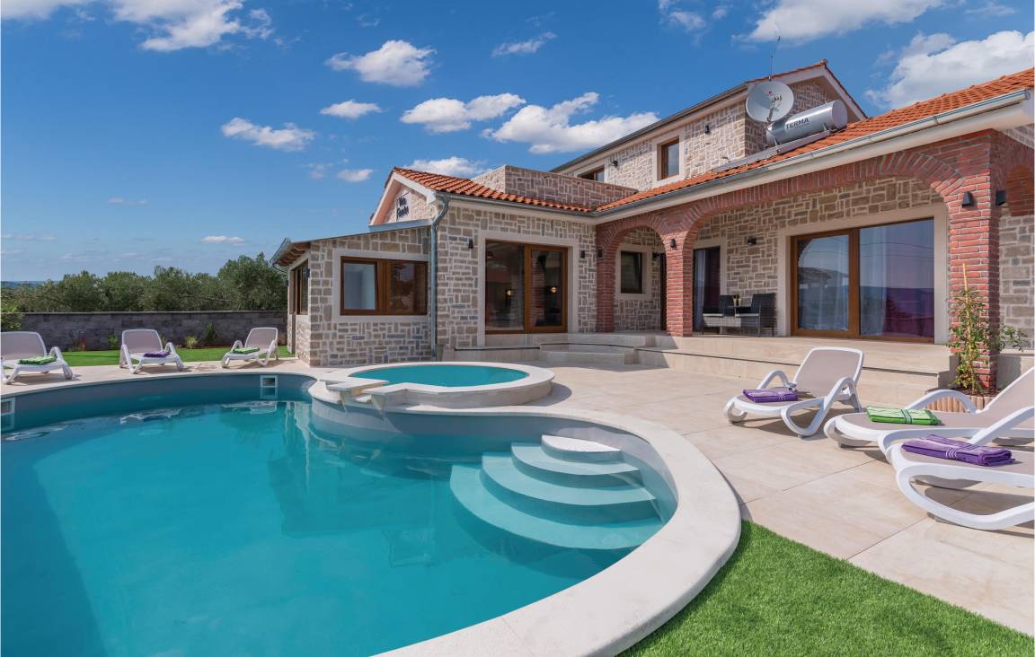 103 M² Maison De Vacances ∙ 3 Chambres ∙ 6 Personnes - Cres