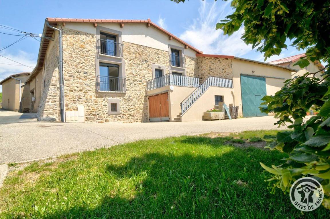 100 M² Gîte ∙ 3 Chambres ∙ 6 Personnes - Saint-Chamond
