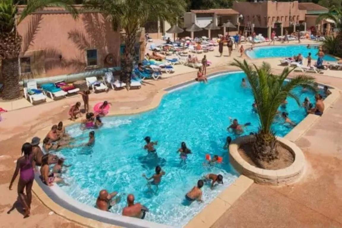 29 M² Camping ∙ 2 Chambres ∙ 6 Personnes - Hyères