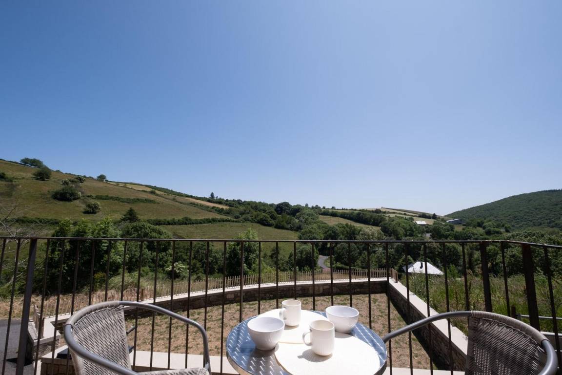 67 M² Gîte ∙ 1 Chambre ∙ 4 Personnes - Nasbinals