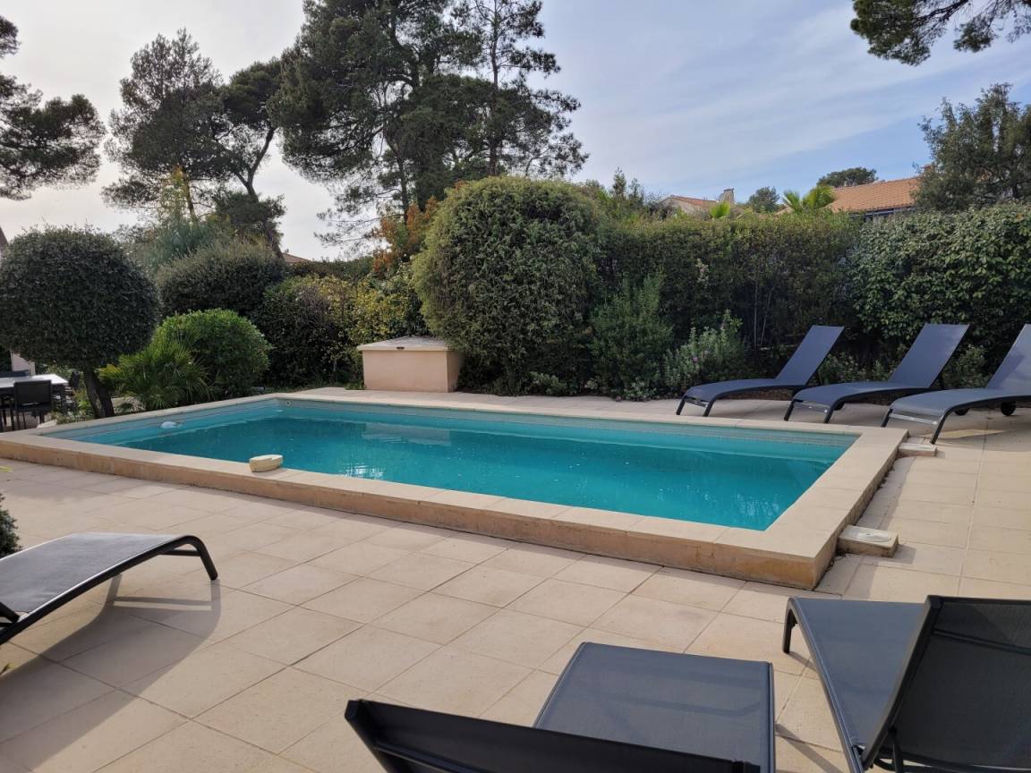 135 M² Villa ∙ 3 Bedrooms ∙ 6 Guests - Le Muy