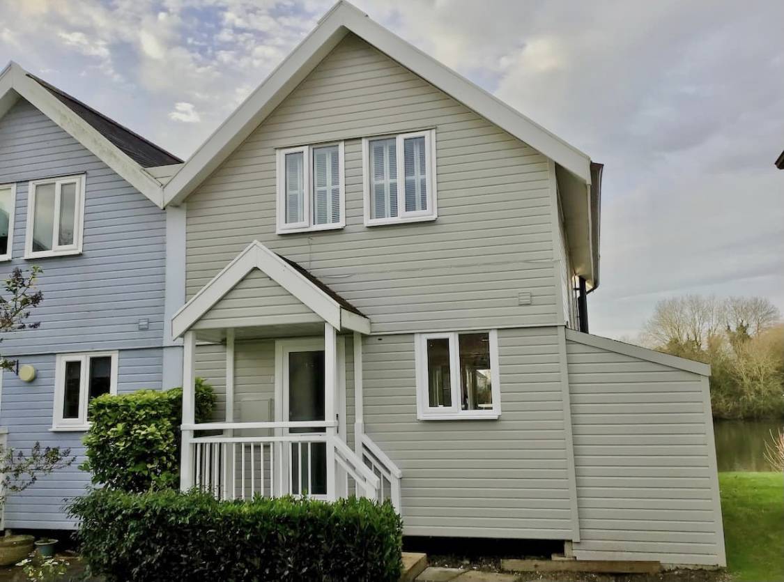 Lodge ∙ 3 Bedrooms ∙ 6 Guests - Cotswolds
