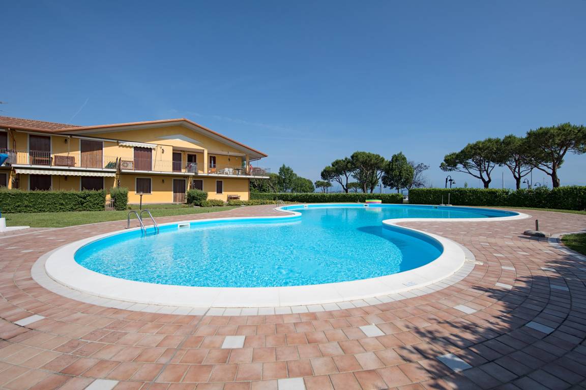 55 M² Apartment ∙ 1 Bedroom ∙ 4 Guests - Sirmione