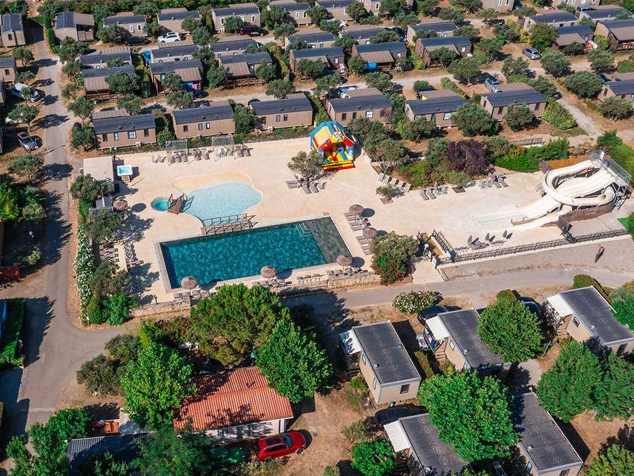 32 M² Mobil-home ∙ 2 Chambres ∙ 4 Personnes - Aups