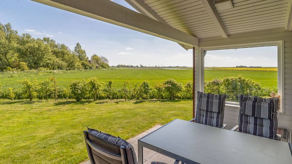 52 M² Huis ∙ 1 Slaapkamer ∙ 2 Gasten - Husum