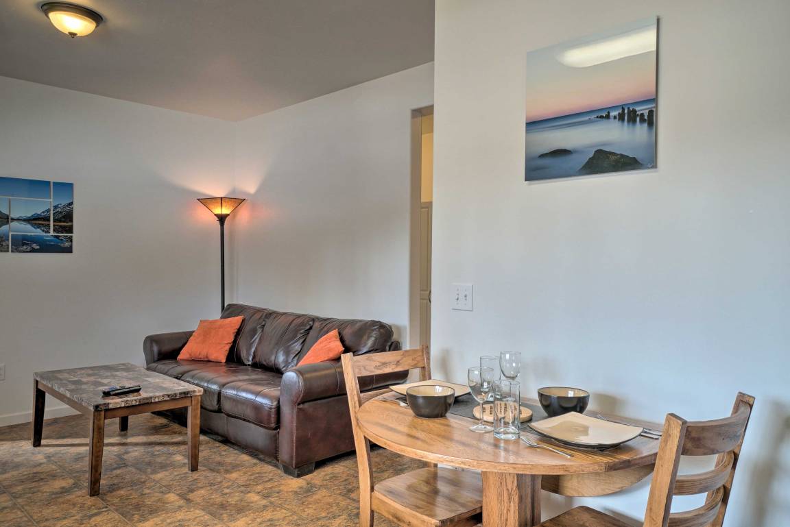 69 M² House ∙ 2 Bedrooms ∙ 6 Guests - Alaska