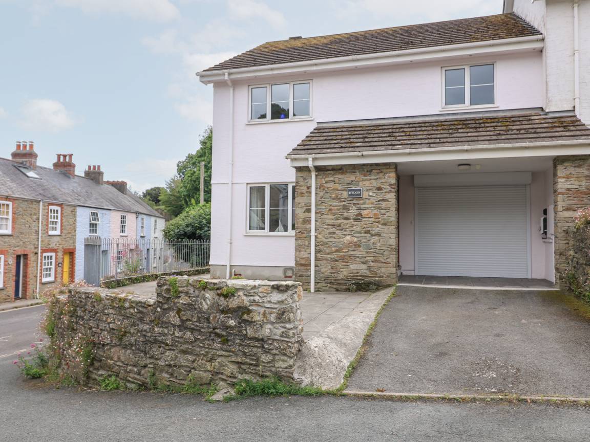 Cottage ∙ 4 Bedrooms ∙ 8 Guests - Kingsbridge