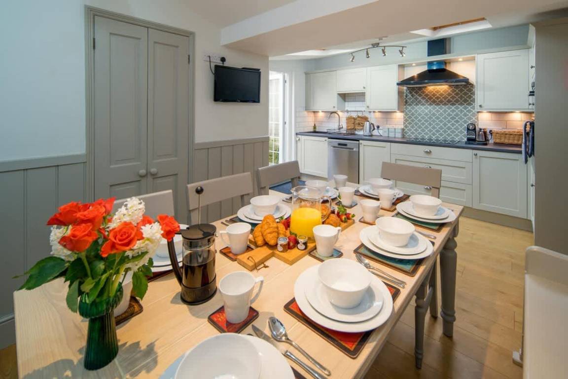 Ferienwohnung ∙ 4 Schlafzimmer ∙ 8 Gäste - Isle of Wight