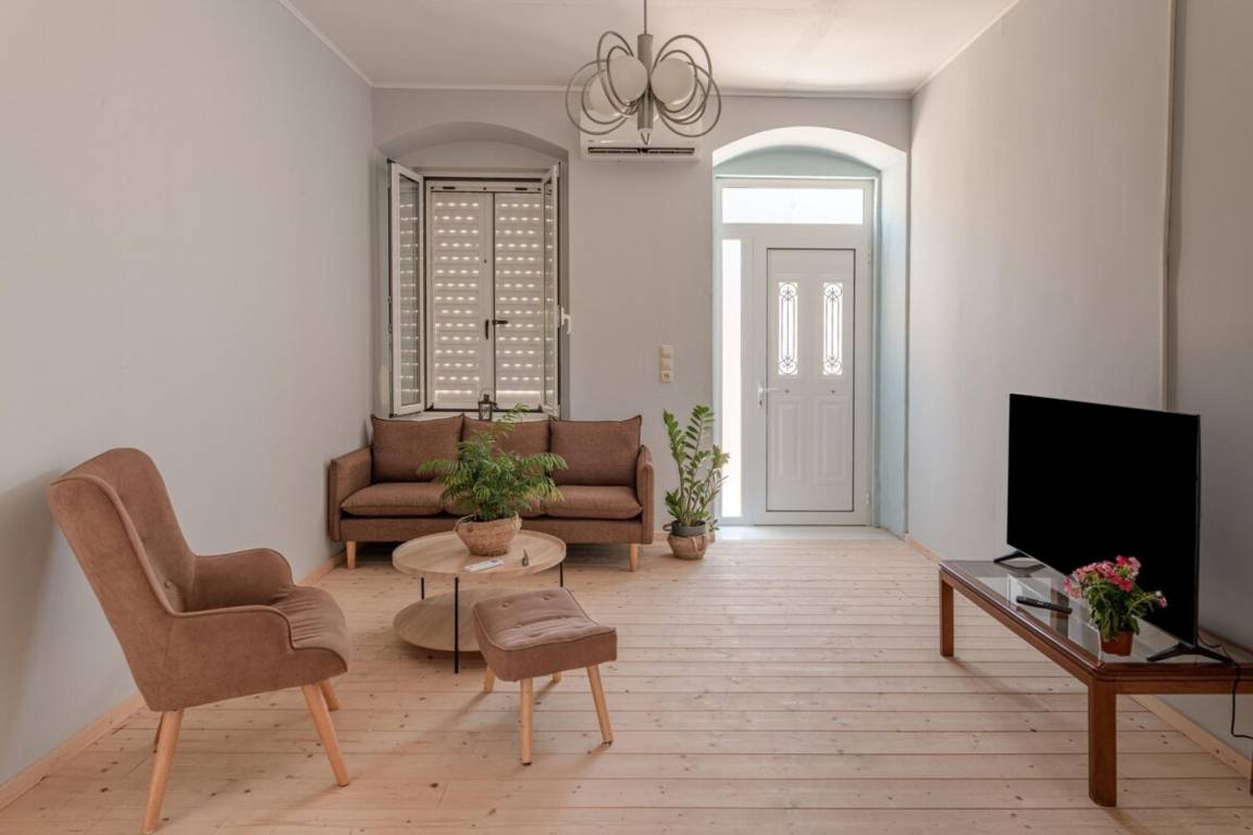 80 M² House ∙ 3 Bedrooms ∙ 5 Guests - Asos