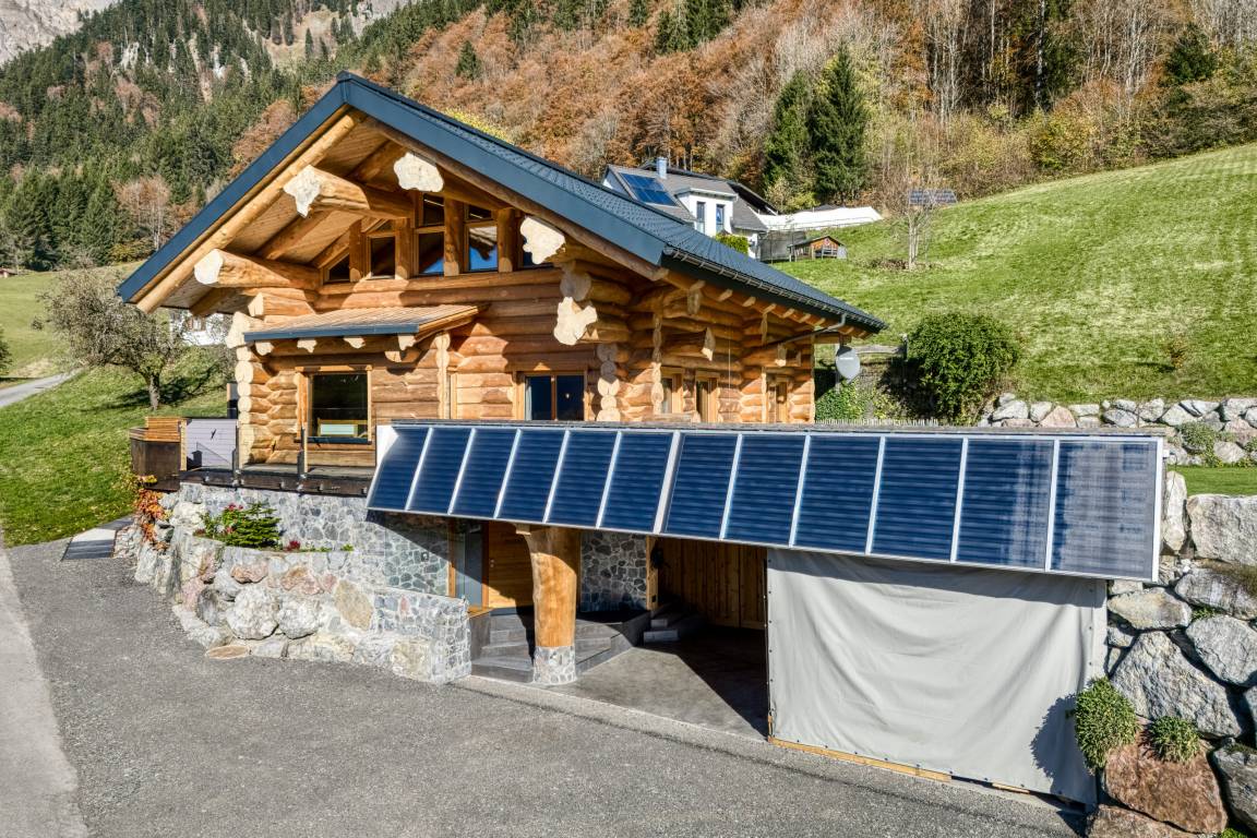 190 M² Chalet ∙ 3 Bedrooms ∙ 6 Guests - Lech