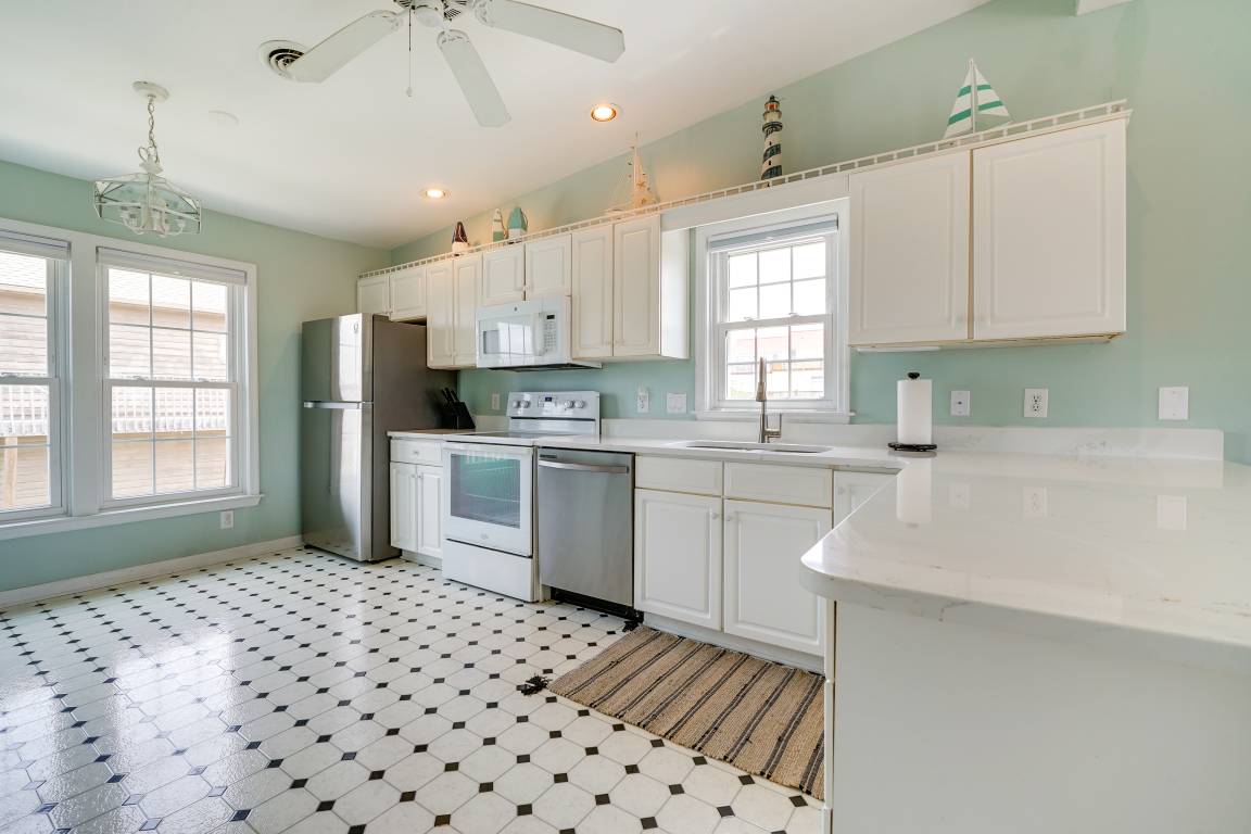 147 M² Apartment ∙ 4 Bedrooms ∙ 8 Guests - Surf City, NC