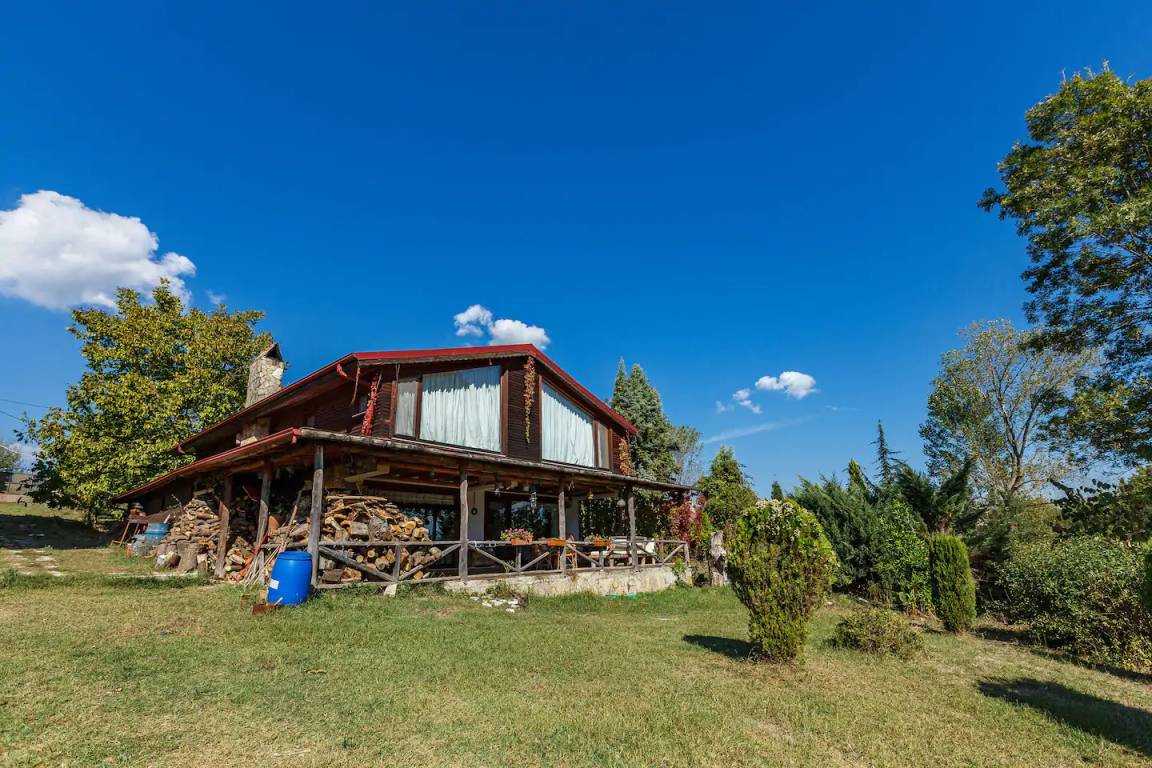 350 M² Villa ∙ 4 Bedrooms ∙ 8 Guests - İzmit