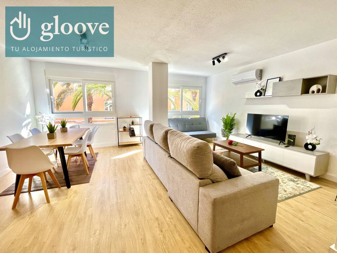 150 M² Apartment ∙ 3 Bedrooms ∙ 6 Guests - Alicante