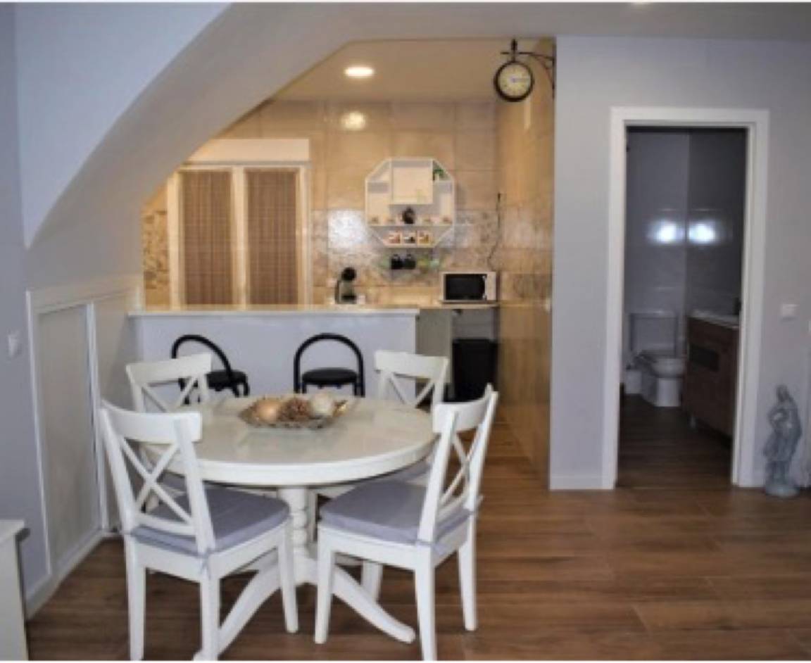 104 M² Apartamento ∙ 3 Habitaciones ∙ 5 Huéspedes - Tembleque