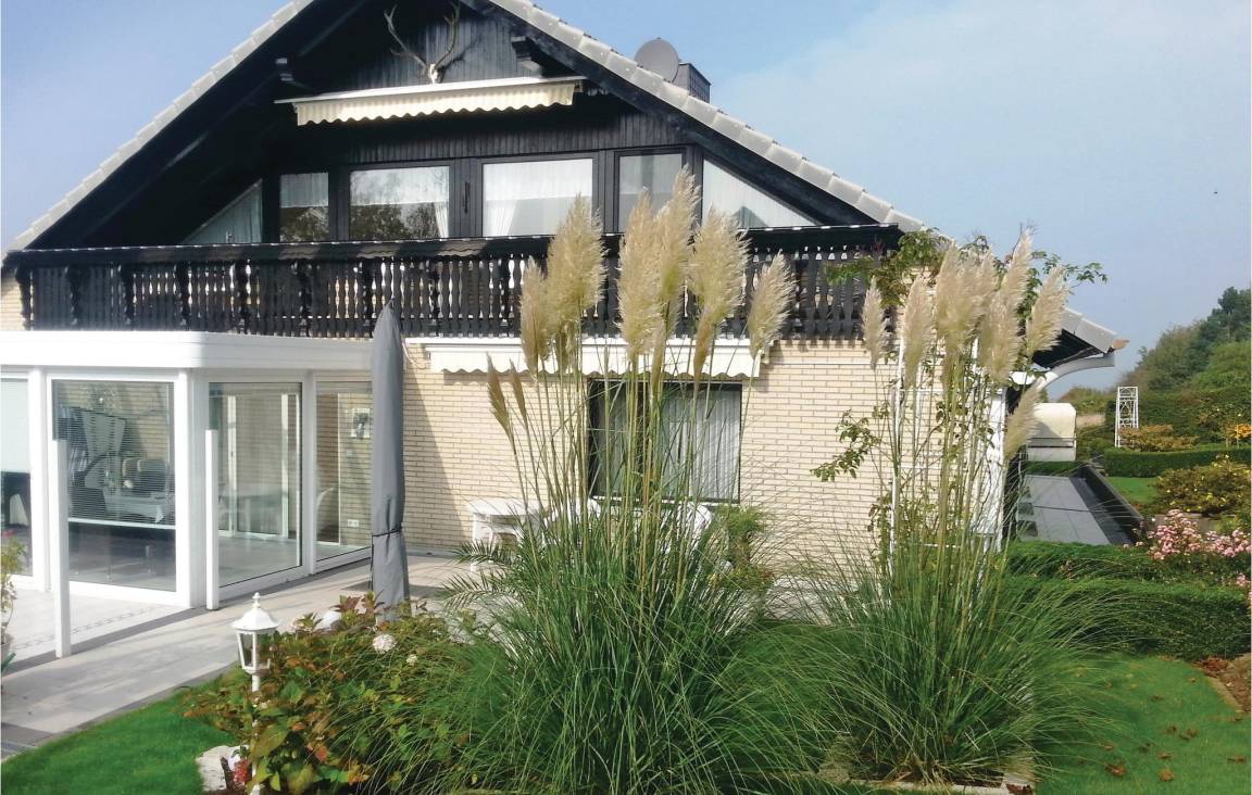 100 M² Appartement ∙ 2 Slaapkamers ∙ 4 Gasten - Bad Pyrmont