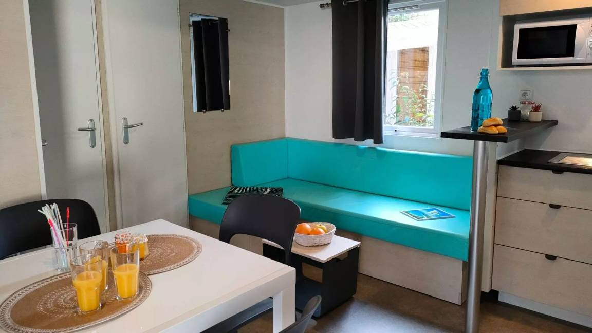 34 M² Mobil-home ∙ 3 Chambres ∙ 8 Personnes - Le Lavandou