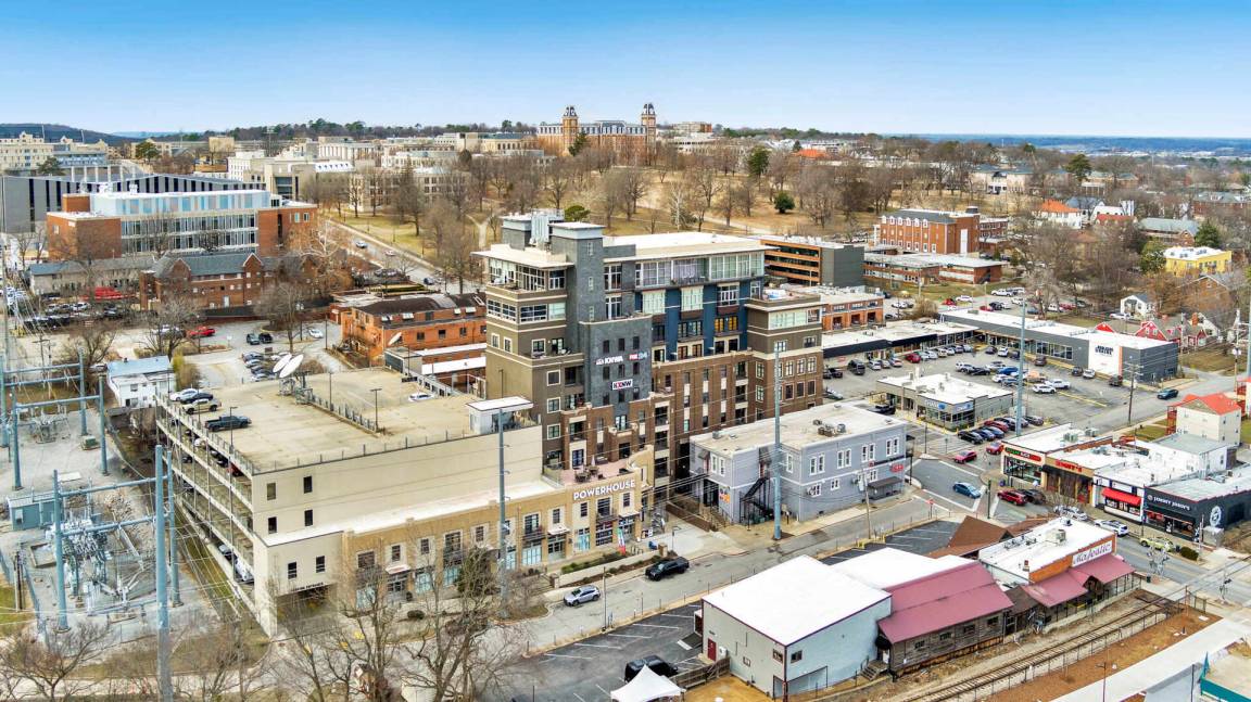 48 M² Apartment ∙ 1 Bedroom ∙ 2 Guests - Fayetteville, AR
