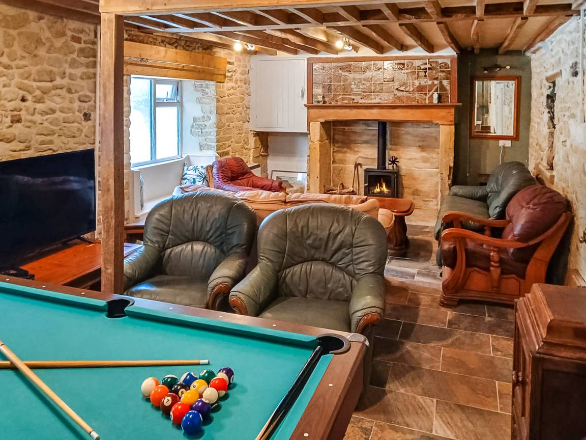 Cottage ∙ 6 Bedrooms ∙ 14 Guests - Devon