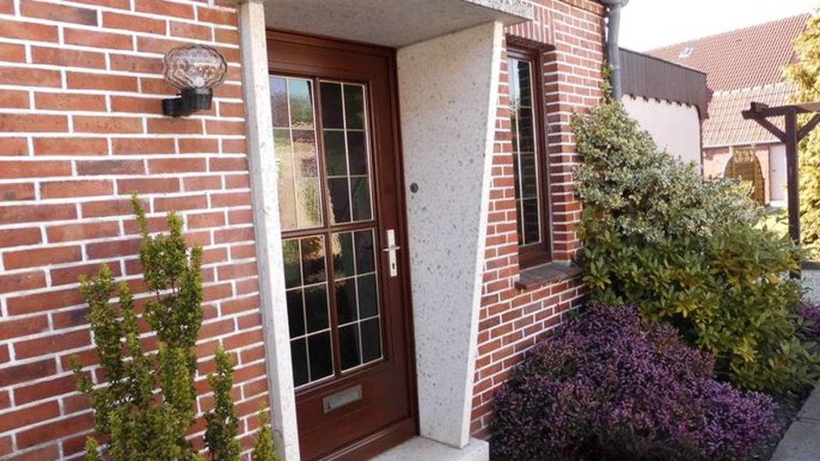 100 M² Huis ∙ 2 Slaapkamers ∙ 5 Gasten - Emden