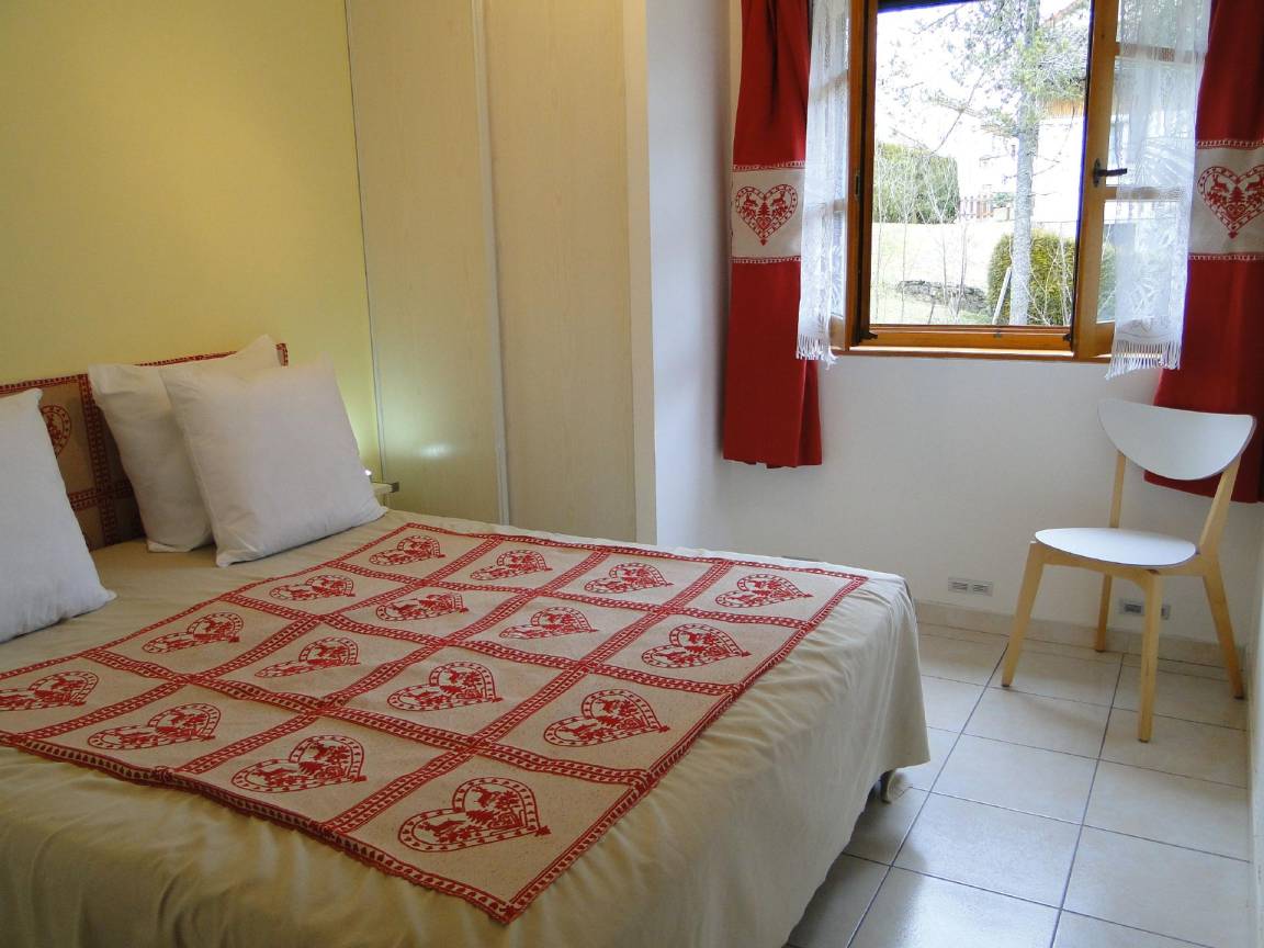 70 M² Appartement ∙ 2 Chambres ∙ 4 Personnes - Foncine-le-Haut
