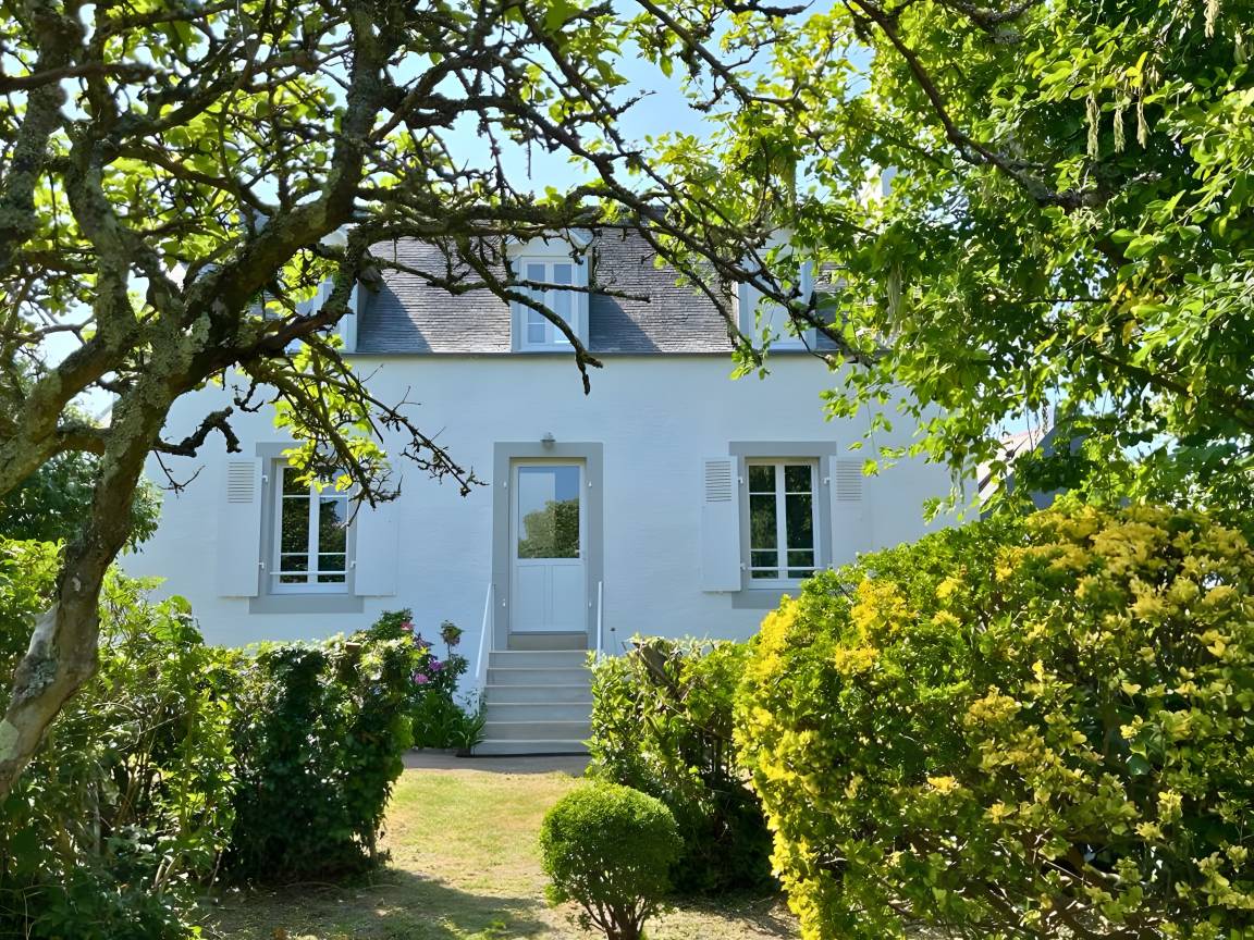140 M² Maison De Vacances ∙ 4 Chambres ∙ 8 Personnes - Locquirec