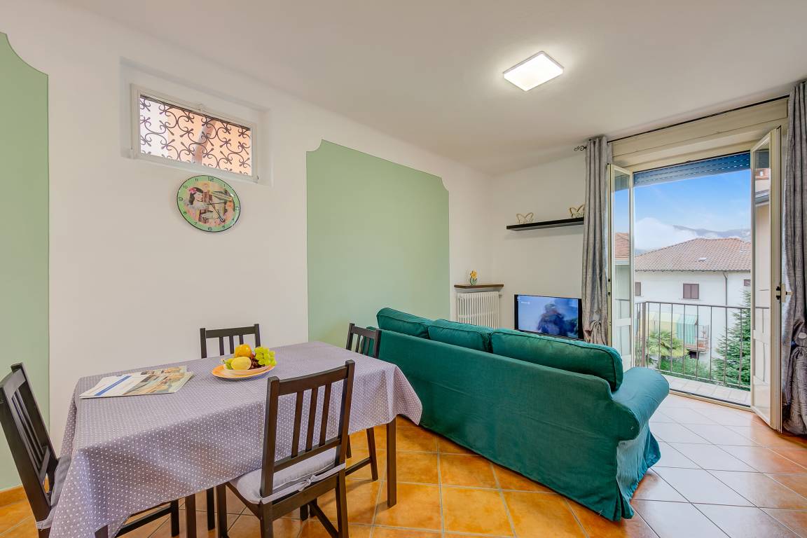 65 M² Apartment ∙ 2 Bedrooms ∙ 4 Guests - Stresa