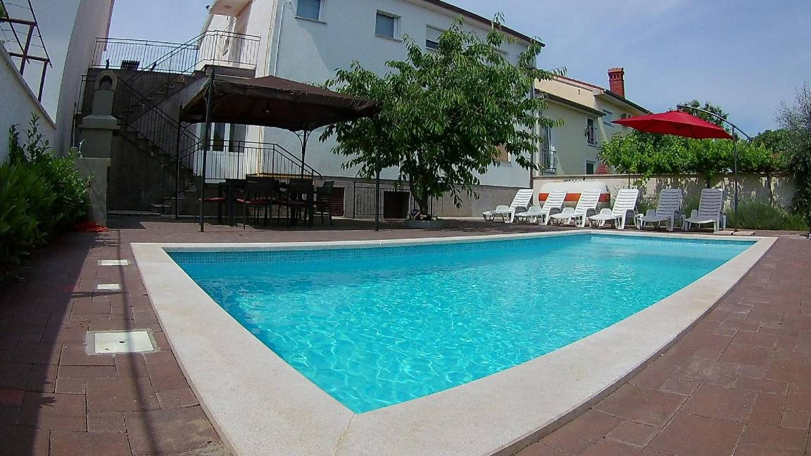102 M² Appartement ∙ 3 Chambres ∙ 7 Personnes - Pula