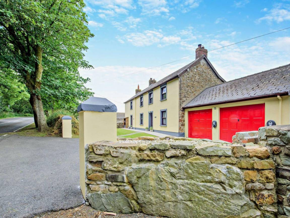 Cottage ∙ 2 Bedrooms ∙ 4 Guests - Haverfordwest