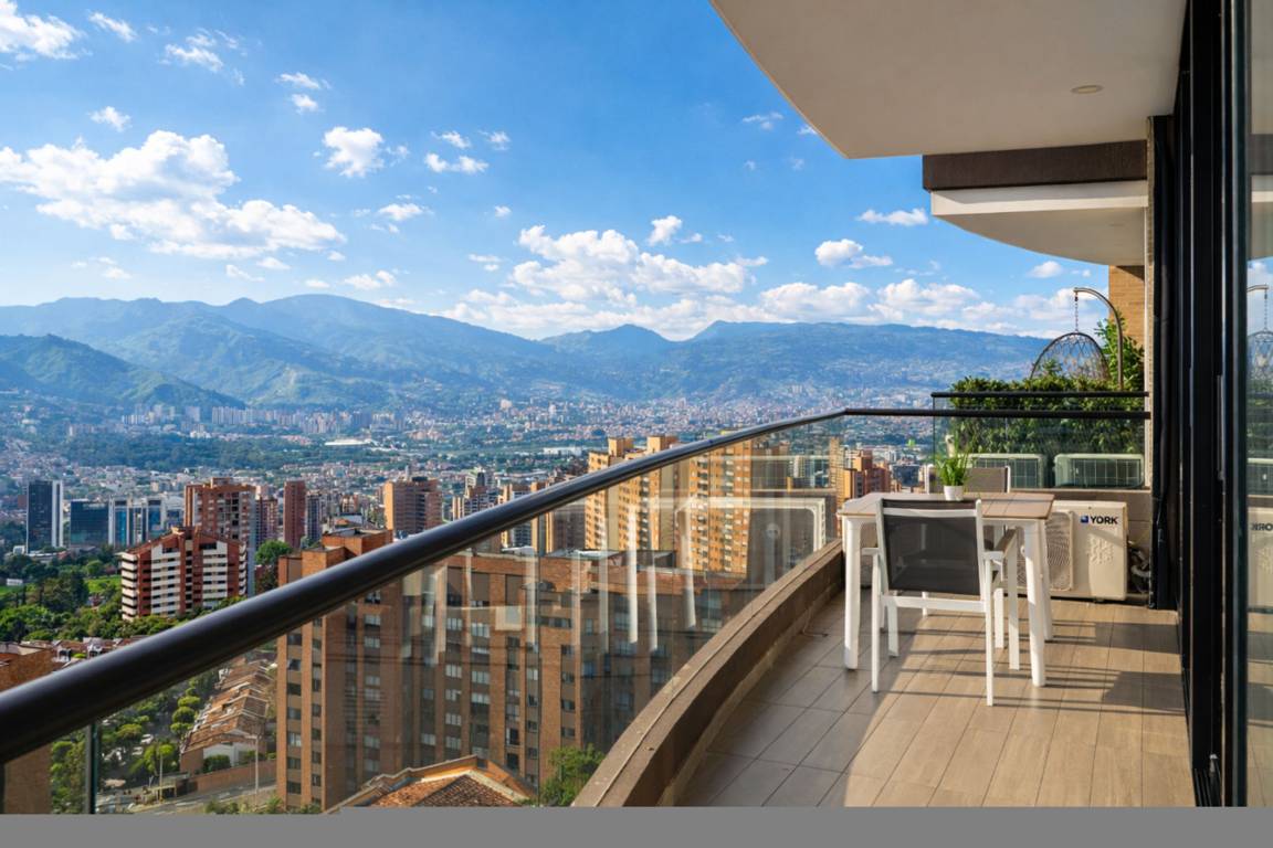 Apartment ∙ 2 Bedrooms ∙ 4 Guests - Medellín