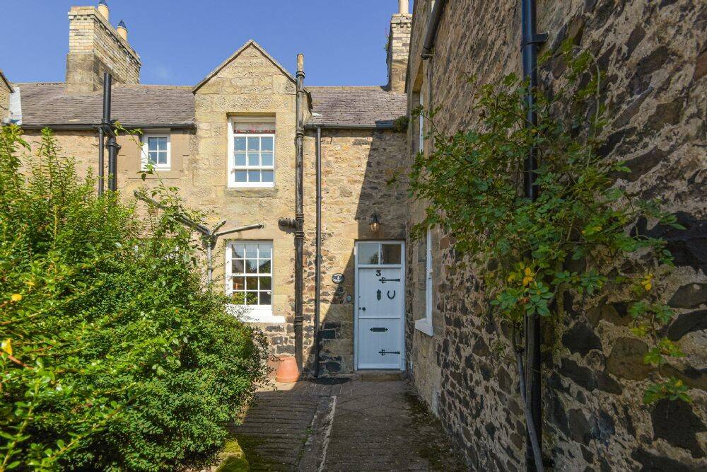 Cottage ∙ 3 Bedrooms ∙ 6 Guests - Lindisfarne Castle