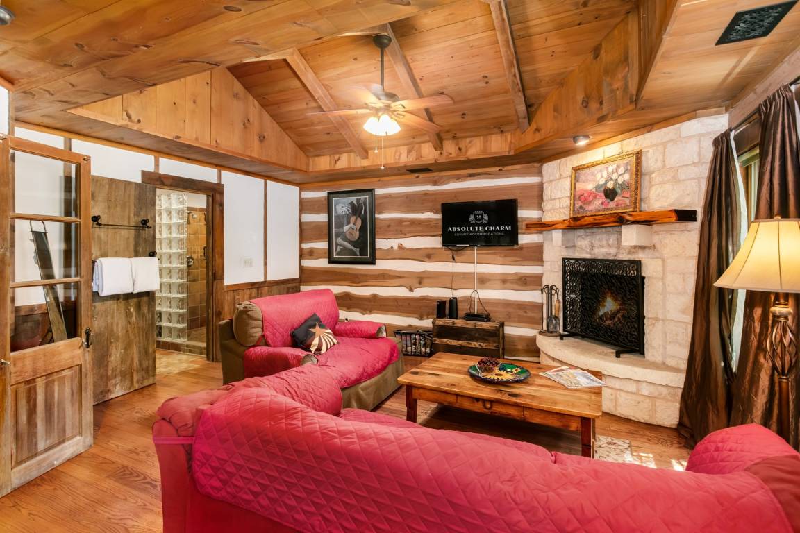 Cabin ∙ 1 Bedroom ∙ 2 Guests - Fredericksburg, TX
