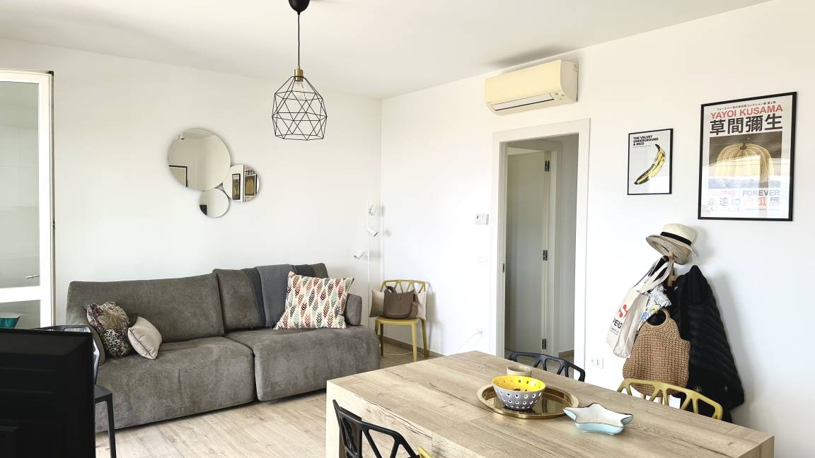 82 M² Appartement ∙ 2 Slaapkamers ∙ 4 Gasten - Numana