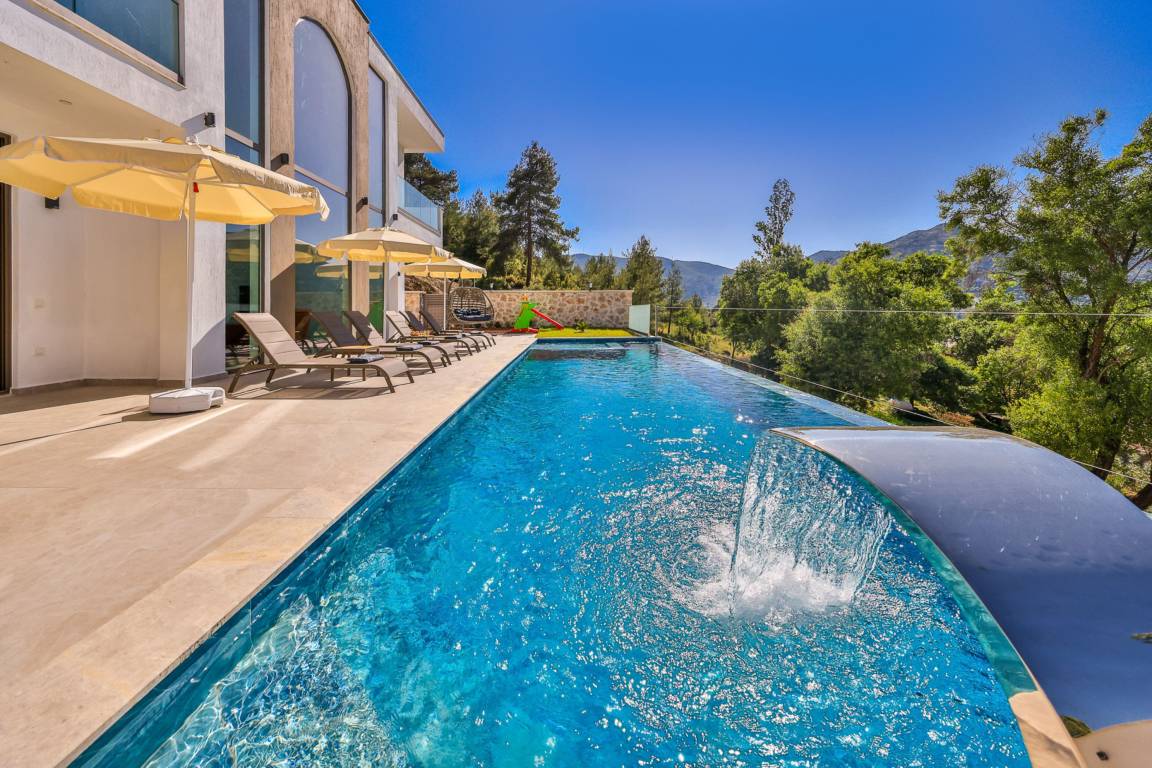 145 M² Villa ∙ 3 Bedrooms ∙ 6 Guests - Kalkan