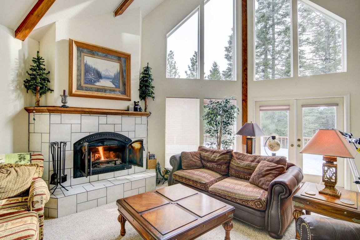 242 M² House ∙ 3 Bedrooms ∙ 10 Guests - Chester, CA