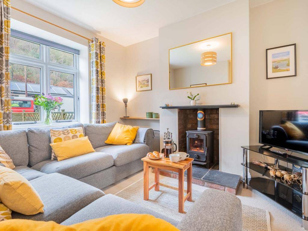 Cottage ∙ 3 Bedrooms ∙ 5 Guests - Newby Bridge