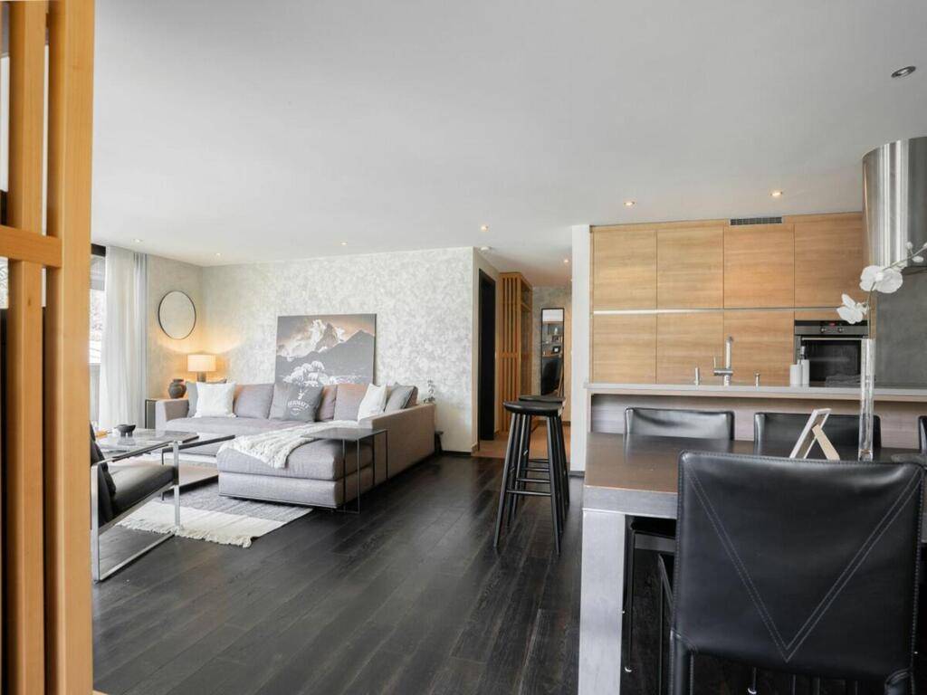 130 M² Appartement ∙ 4 Chambres ∙ 8 Personnes - Suisse