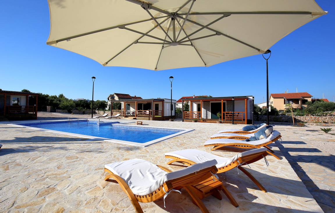 60 M² Ferienhaus ∙ 2 Schlafzimmer ∙ 5 Gäste - Murter