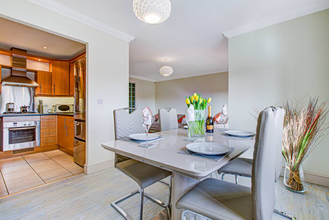 70 M² Apartment ∙ 2 Bedrooms ∙ 4 Guests - 義本