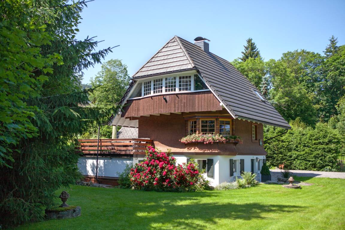 160 M² Chalet ∙ 4 Schlafzimmer ∙ 8 Gäste - Hinterzarten