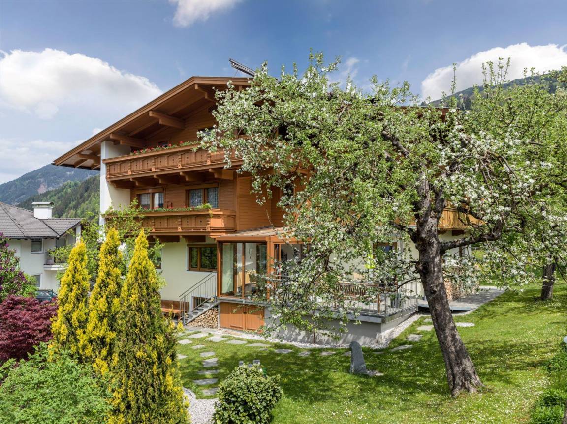 54 M² Ferienwohnung ∙ 2 Schlafzimmer ∙ 5 Gäste - Zillertal